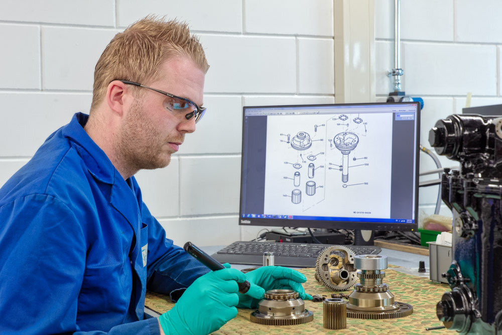 Fokker Services Launches Boeing 737NG Nose-to-Tail Program | Fokker ...